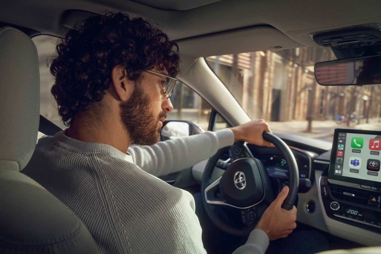 Analizează mai îndeaproape specificațiile Toyota Corolla Cross